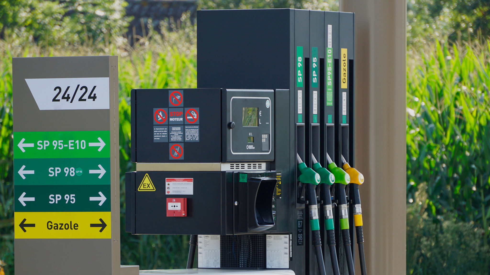 Filling up fuel: tips to do it properly and save money